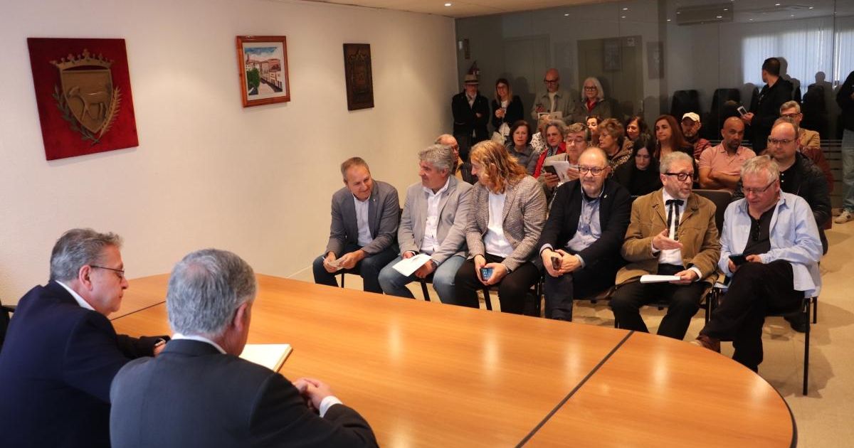 S’obre a les visites la farmàcia d'atenció al públic més antiga de ...